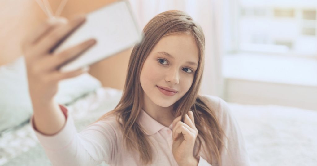 Parents: You Need To Talk To Your Teens About Sexting - Now!