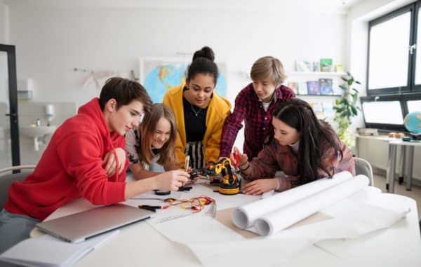 Five Simple Ideas for Summer Growth Activities for Teens and Tweens